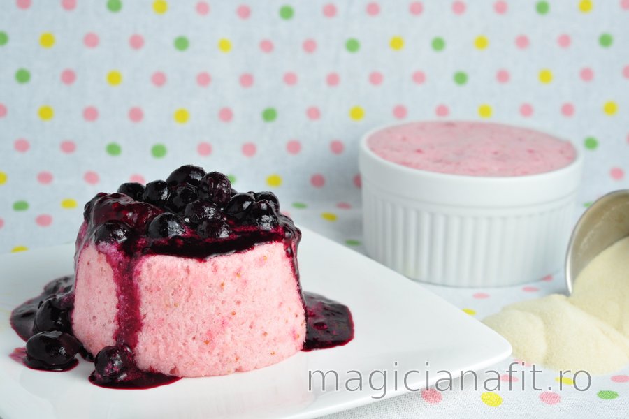 Mousse cu jeleu de căpșuni | magicianafit.ro